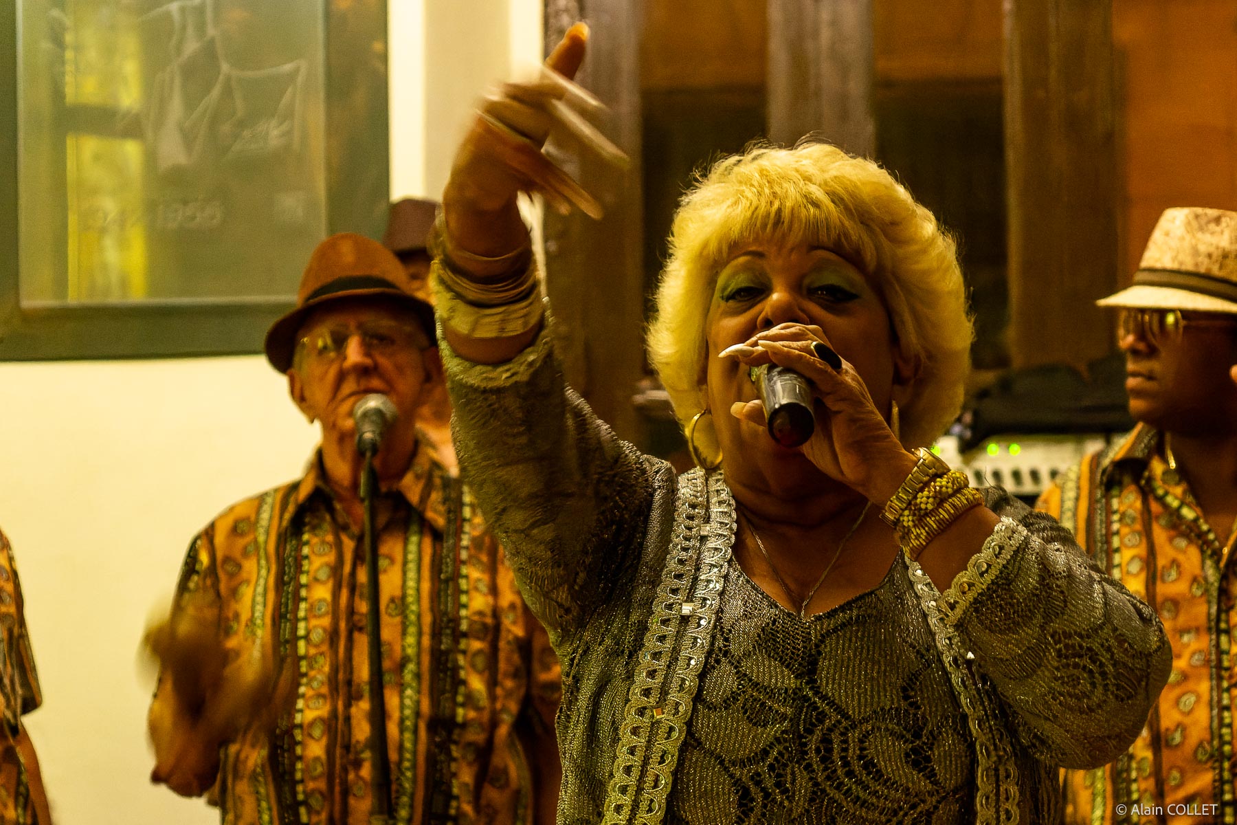 La Havane : concert du conjunto Roberto Faz