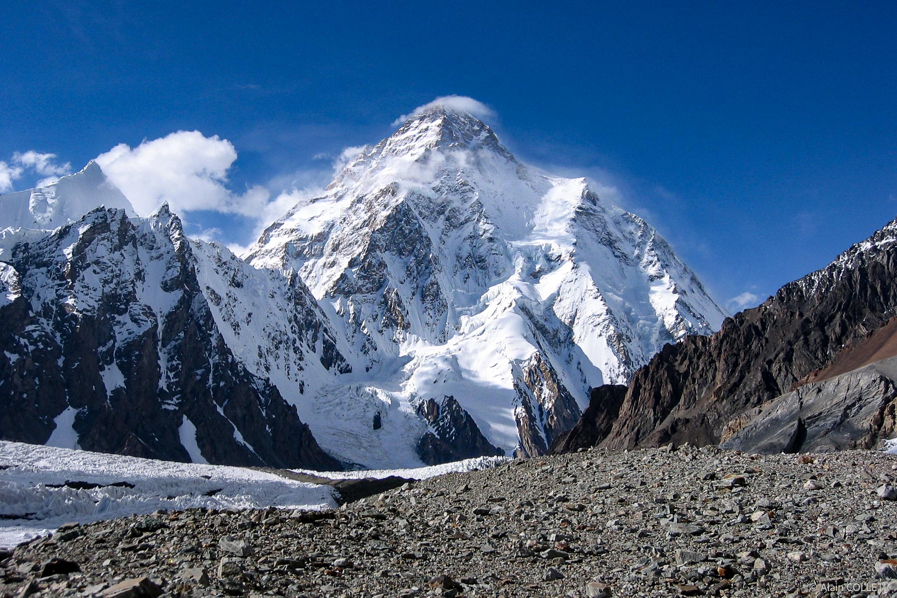 K2, 8611 m, depuis le glacier de Baltoro Supérieur